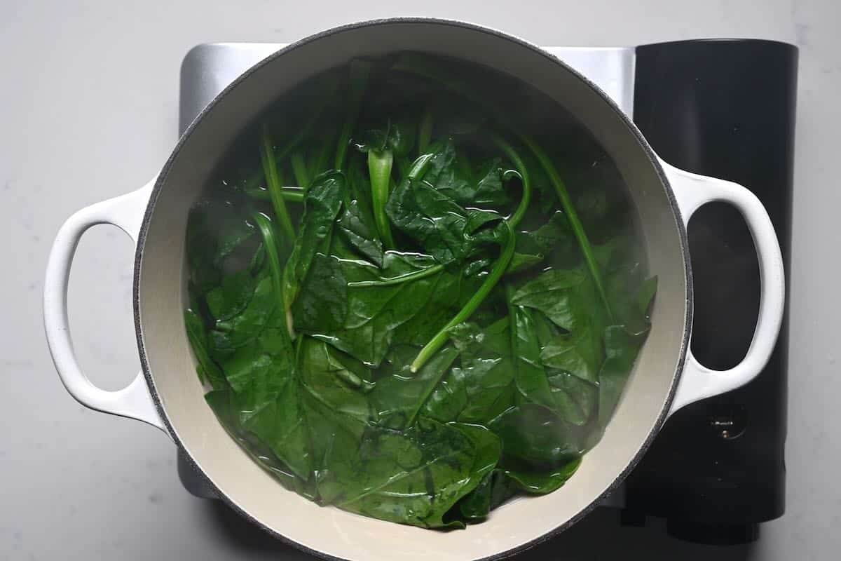 How to Freeze Spinach (The Best Way!) - Alphafoodie