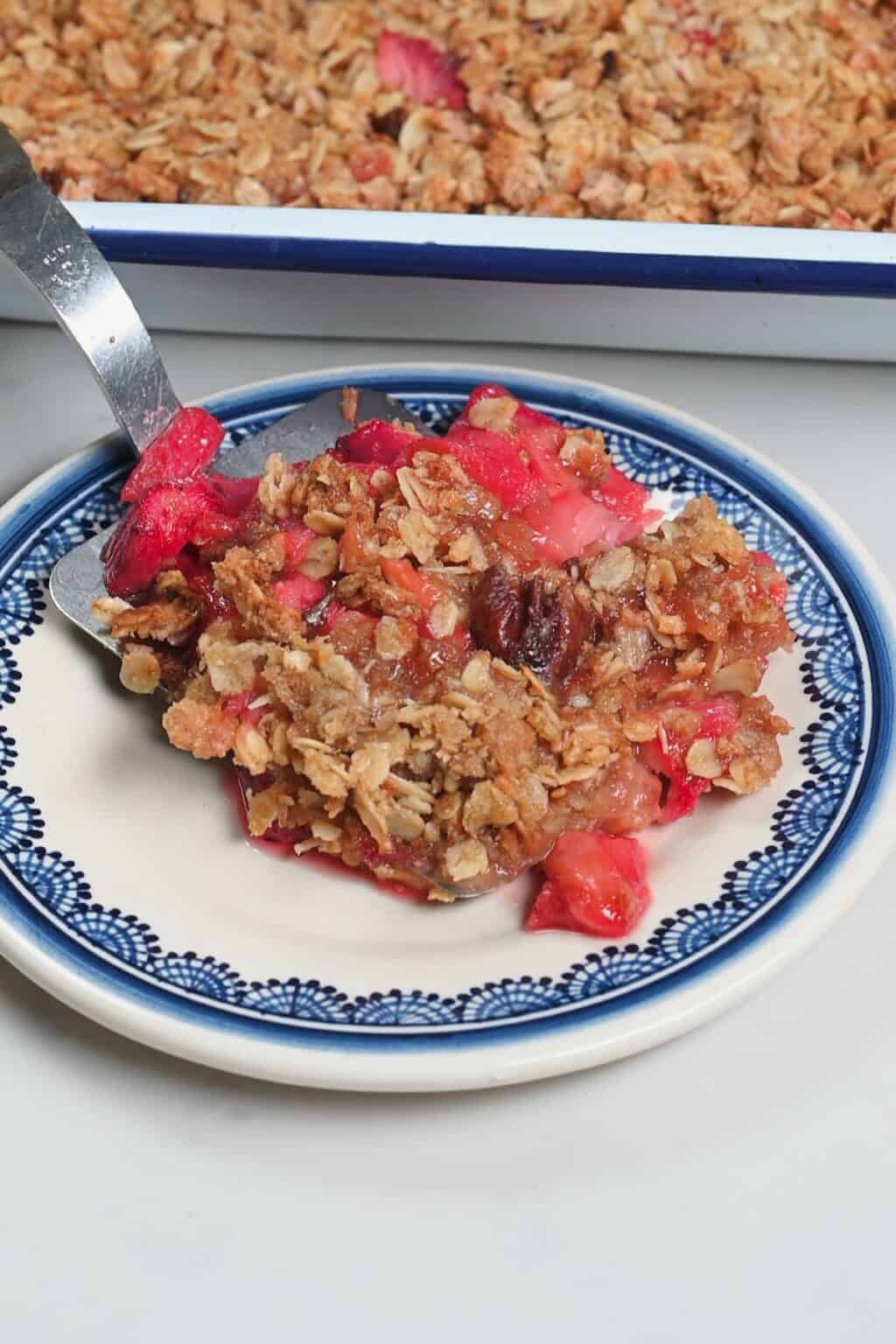 Easy Rhubarb Crisp Recipe - Alphafoodie