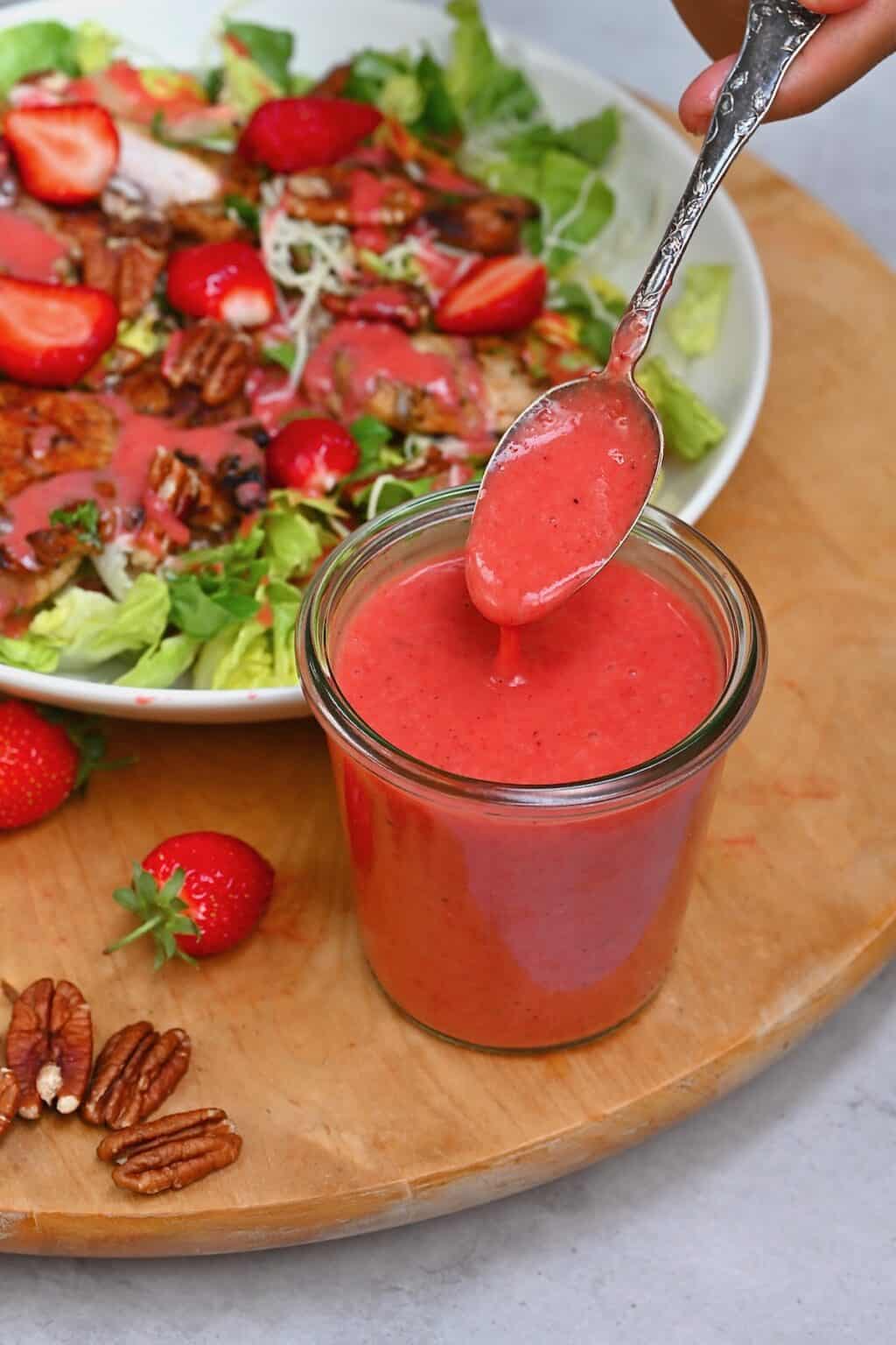 Strawberry Vinaigrette Recipe - Alphafoodie