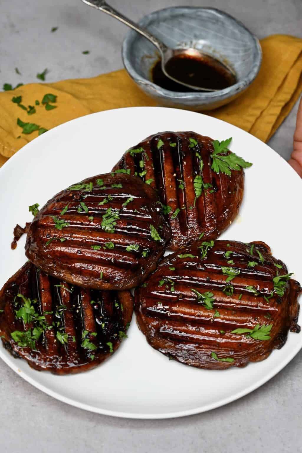 Grilled Portobello Mushrooms Recipe - Alphafoodie