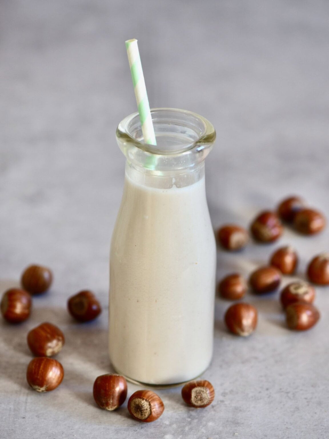 How to Make Hazelnut Milk - Alphafoodie