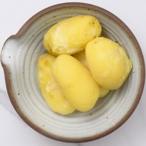 How to Boil Potatoes (Whole or Cubed) - Alphafoodie