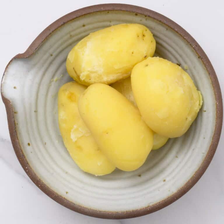 How to Boil Potatoes (Whole or Cubed) - Alphafoodie