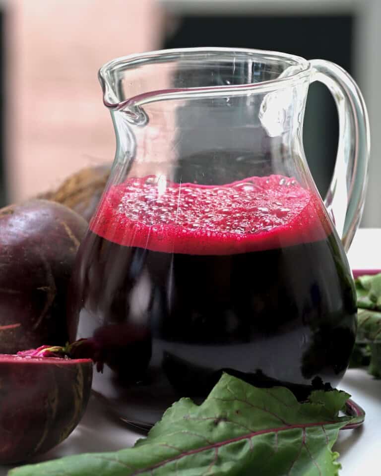 Beet Juice Recipe (2 Methods) - Alphafoodie