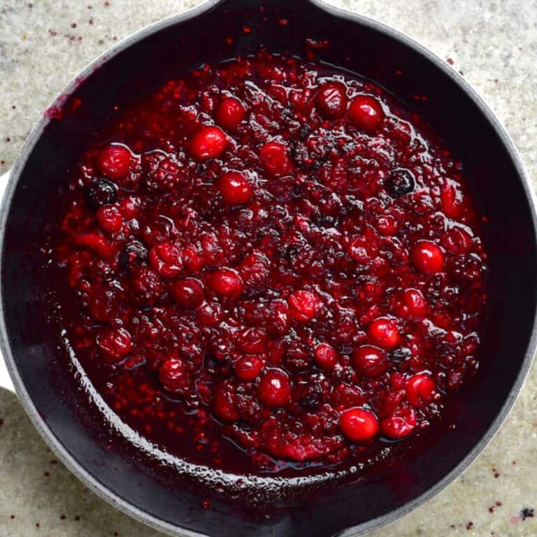 Easy Mixed Berry Compote (10-Minute Recipe) - Alphafoodie