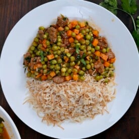 Lebanese Okra Stew (Bamya Recipe) - Alphafoodie