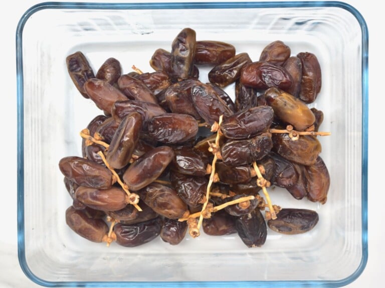 Date Syrup (2 Ingredients) - Alphafoodie