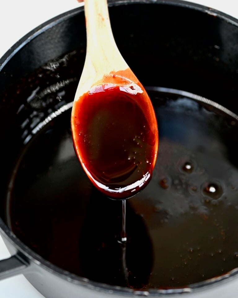 Date Syrup (2 Ingredients) - Alphafoodie
