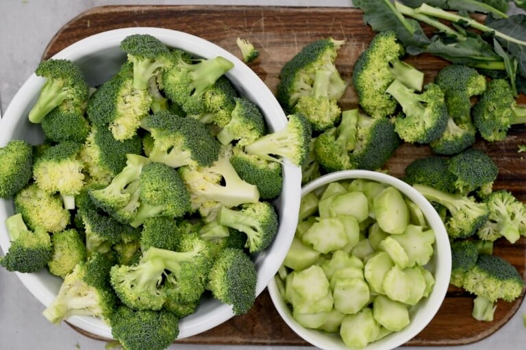 How to Cut Broccoli the Right Way - Alphafoodie