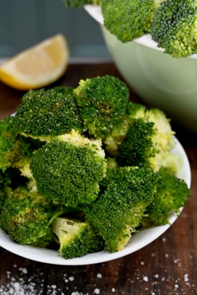 Steamed Broccoli Recipe - Alphafoodie