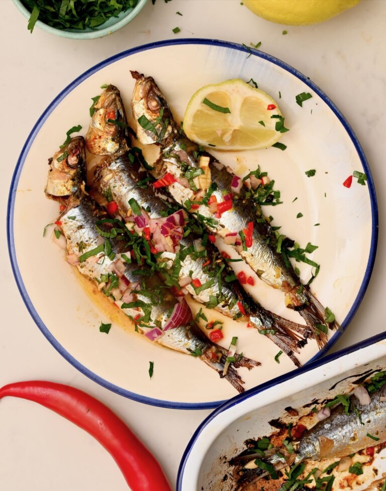 How to Cook Sardines (Roasted with Garlic and Lemon) - Alphafoodie